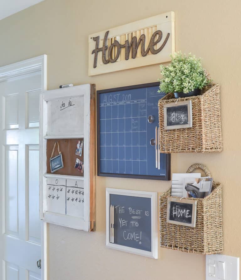 20 Genius Home Command Centers For Busy Moms
